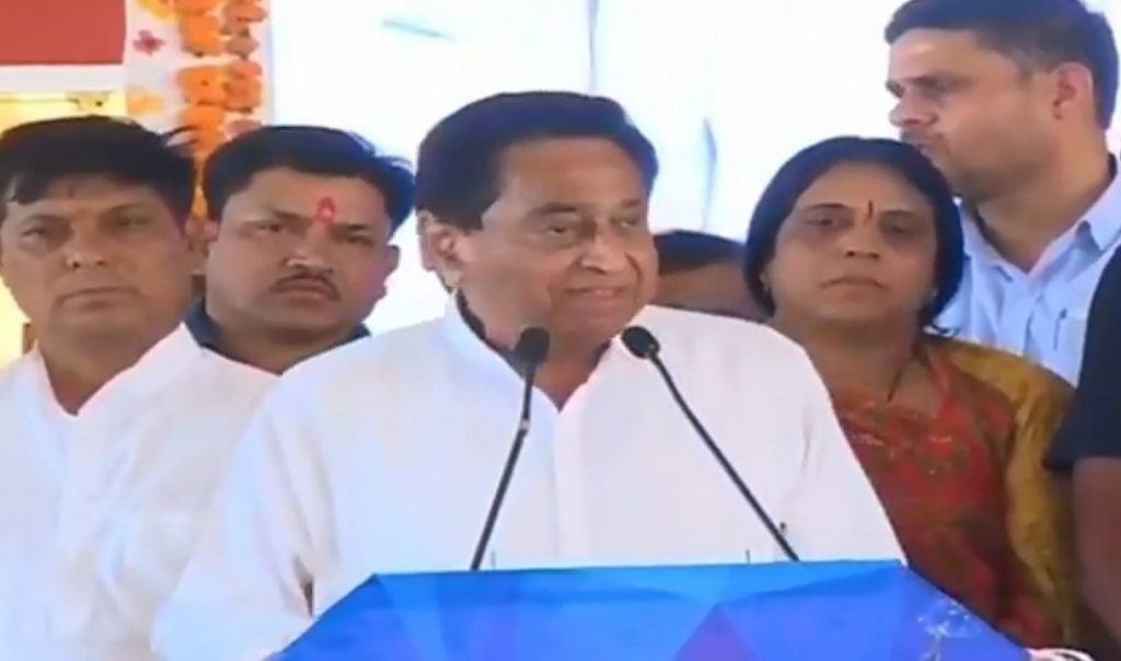 जिला कांग्रेस अध्यक्ष व विधायक पटेल के नेतृत्व में हजारों कांग्रेसी डही ...